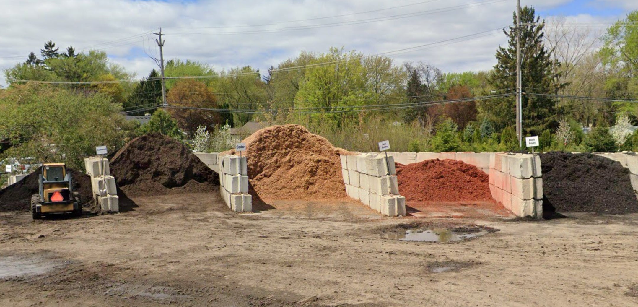 Bulk Soils – Auburn Oaks Garden Center
